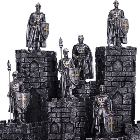 Knights of the Tower (Display with 48 Knights) 25cm
